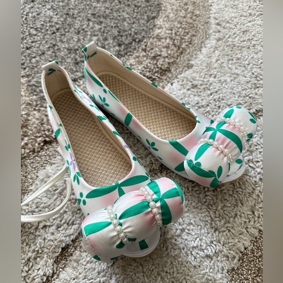 None | Shoes | New Women Flats Sz 38 Green Floral Pearl Traditional ...
